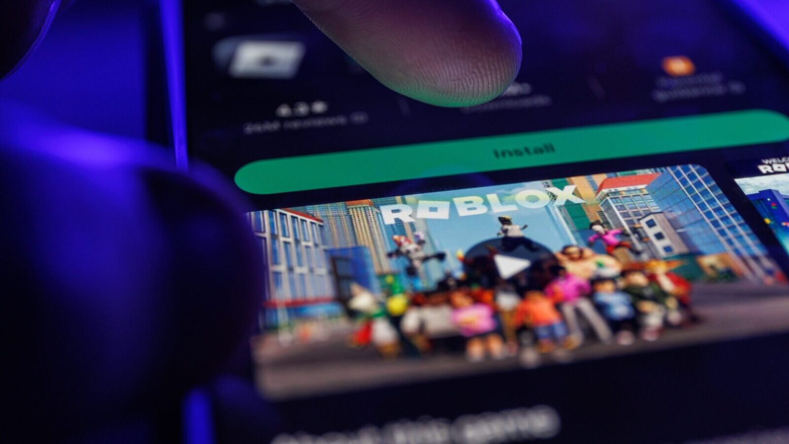 Judge Lets Negligence Claims Proceed In Roblox Gambling Suit